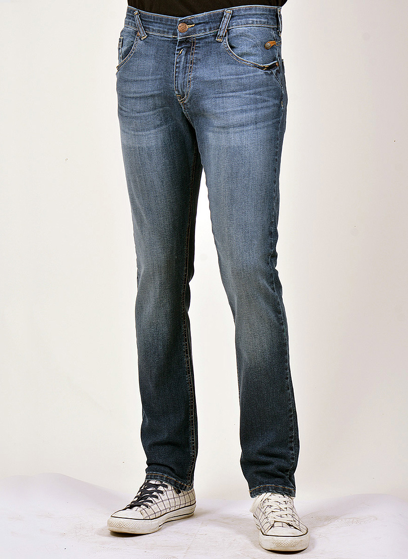 Nova kolekcija u svim maloprodajnim objektima sirom Srbije - Bros Jeans